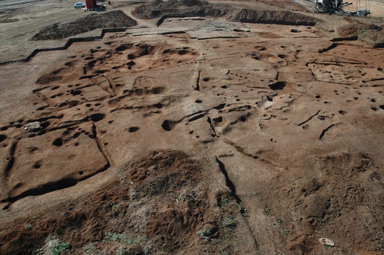 The Neolithic Cultures of Thessaly, Crete, and the Cyclades Brewminate ...