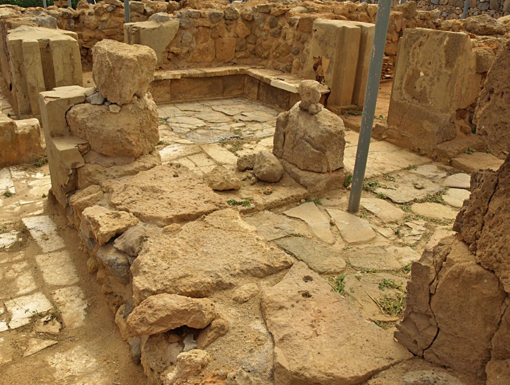 Minoan Domestic and Funerary Architecture of the Neopalatial and Post ...