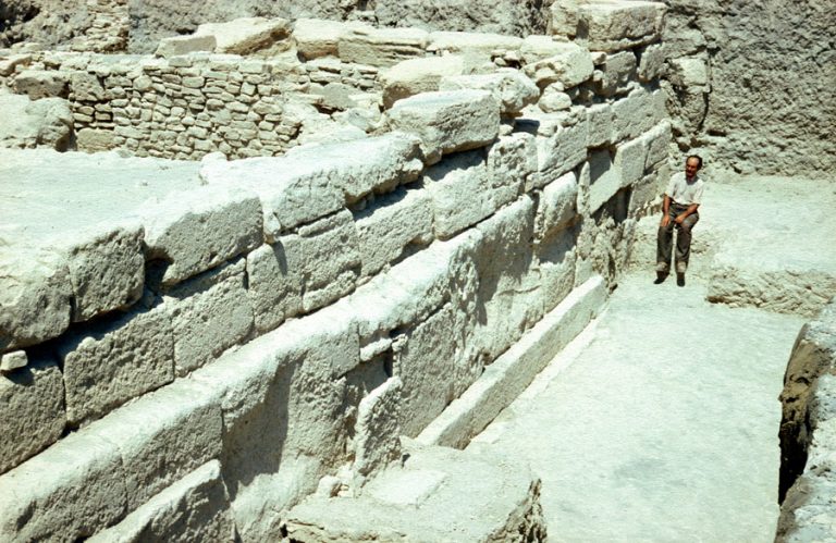 Neopalatial Minoa and Its Influence in the Aegean and Eastern ...