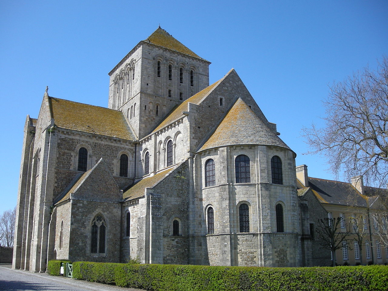  Roman Like Early To High Medieval Romanesque Art And Architecture