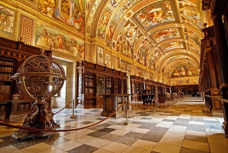 Medieval and Renaissance Libraries of Learning