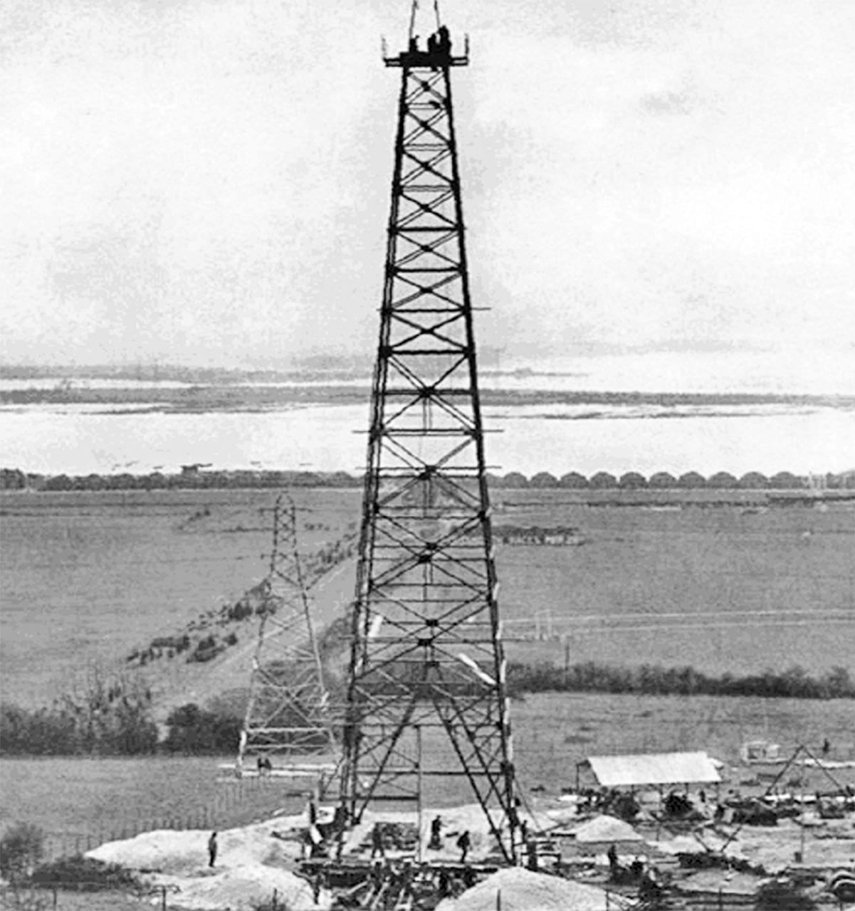 The History of the European Oil and Gas Industry, 1600s-2000s