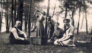 Drinking in Victorian and Edwardian Britain