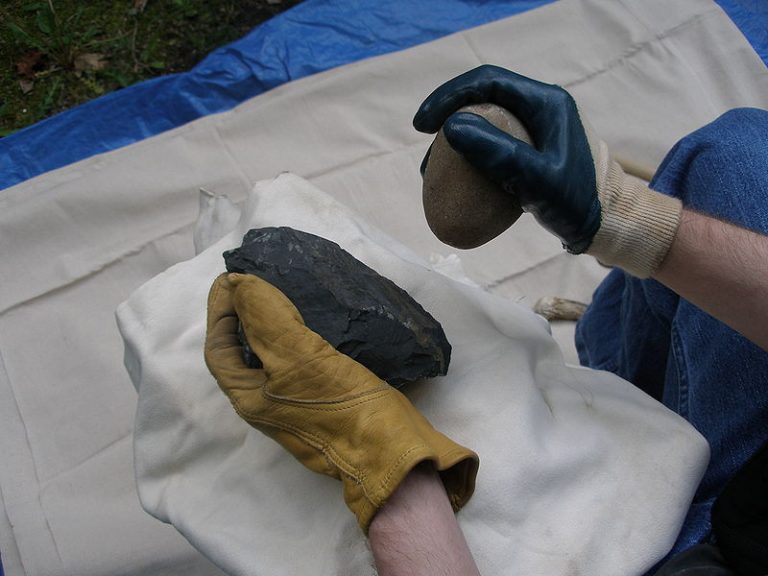 Ancient Native American Tools in Iowa