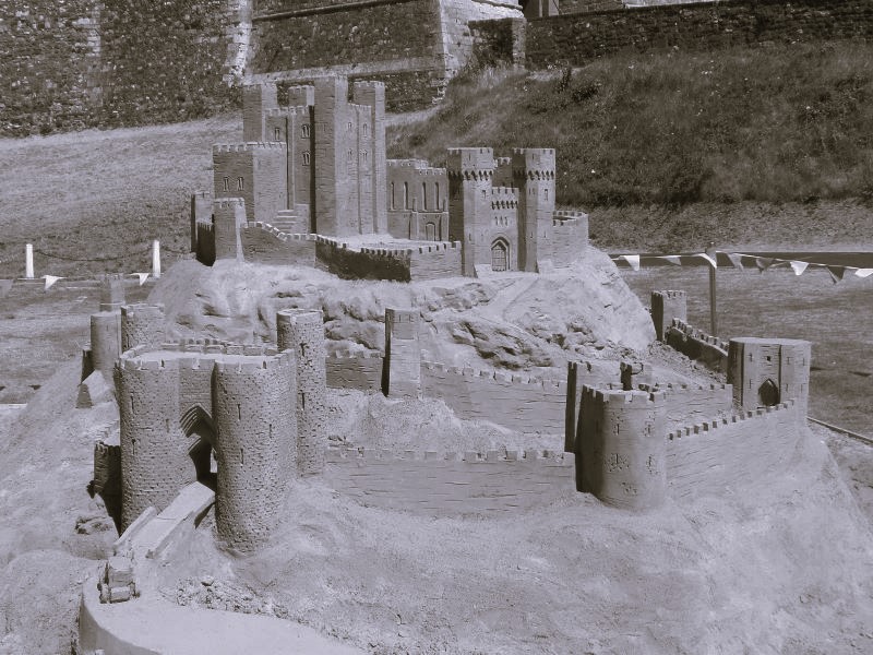 Temporary Sculpture and Art in Modern Sandcastle Engineering Brewminate ...