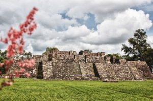 The Fall of Tenochtitlan in the Collapse of the Aztec Empire to the ...