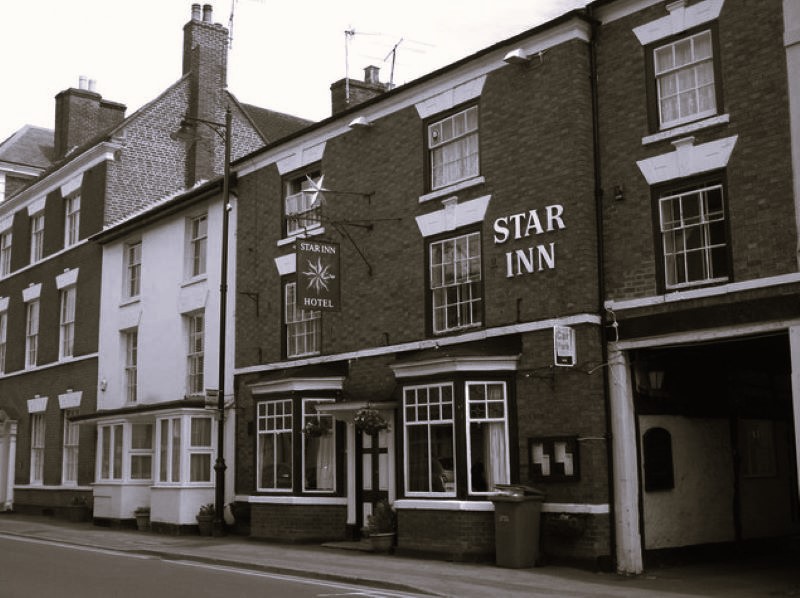Star Inn, Bridge Street: A Portrait of a Late Medieval London Pub ...