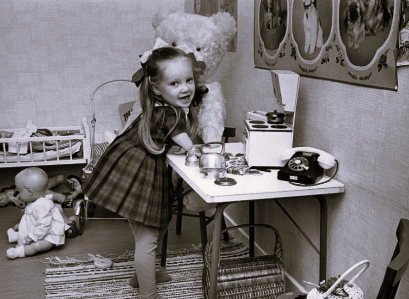 Thalidomide: A Series of Mysterious Birth Defects Spurred A Search For ...