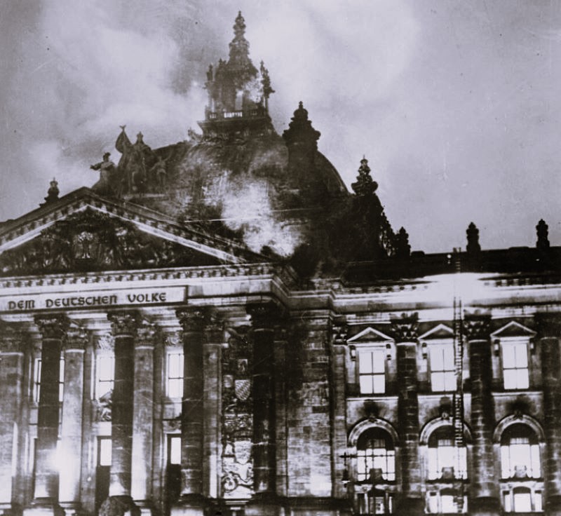 Hitler's 'False Flag' Reichstag Fire in 1933