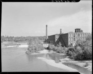 Immigration and the American Industrial Revolution from 1880 to 1920